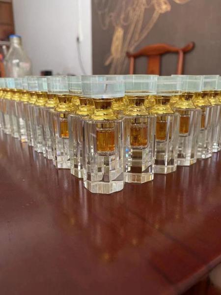 Quality 100% Natural Oud Essential Oils Saturated Pure Dew Huian Style Pure Oud Oil for sale