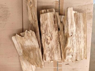 Quality High Fat Oil Explosion Incense Soothing Sleep White Agarwood Slices Hainan for sale
