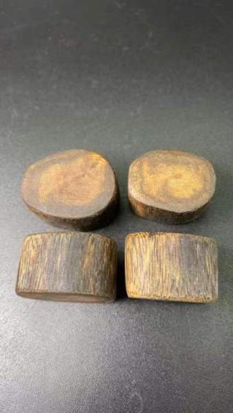 Quality Longsheng Natural Agarwood Oud Scraped Black Oil Bulk Spices Insect for sale