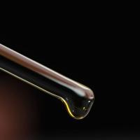 China White Kynam Supercritical CO2 Extraction Essential Oil Pure Natural Amber Grade for sale