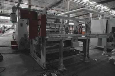 China Gezichtsweefselmachine voor automatisch embossing vouw snijden drukken en verpakken Te koop