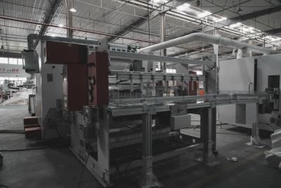 China Gezichtsweefselmachine voor automatisch embossing vouw snijden drukken en verpakken Te koop