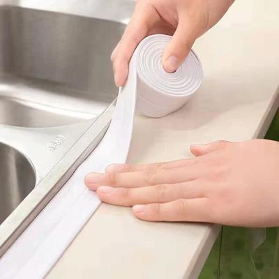 Cina Striscia adesiva 9.69Ft del sigillante del bagno della striscia di sigillamento della cucina del PVC in vendita