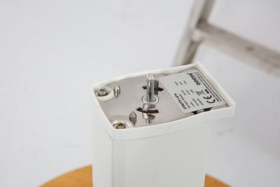 中国 調節可能な柵の電気カーテン柵は滑車システムが付いているカーテン トラックにモーターを備えた 販売のため