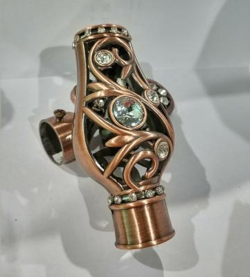 Cina ODM decorativo del materiale di Rod Ends Copper Rose Gold della tenda del metallo rotondo di 25mm in vendita