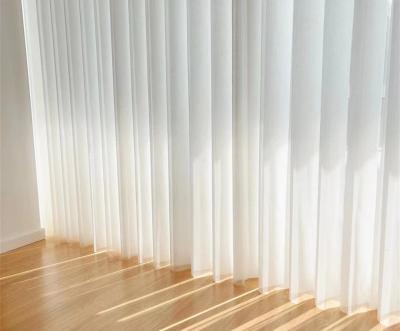 Cina Ciechi verticali bianchi del PVC di stile moderno per Windows respirabile in vendita