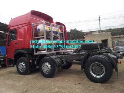 China Two Axle Prime Mover Truck , 4 x 2 Driving 336 Horse Power 10 Speeds Transmission for sale