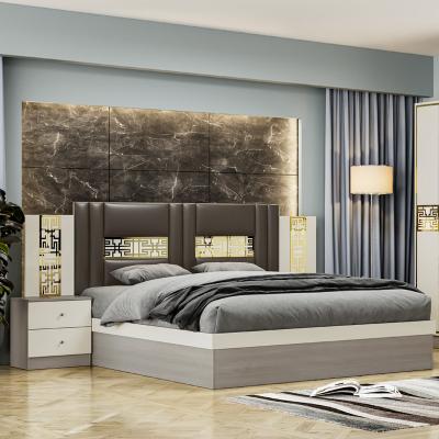 China Hedendaagse eenvoudige houten frame king size bed master room compleet dubbele woning luxe moderne slaapkamermeubelset Te koop