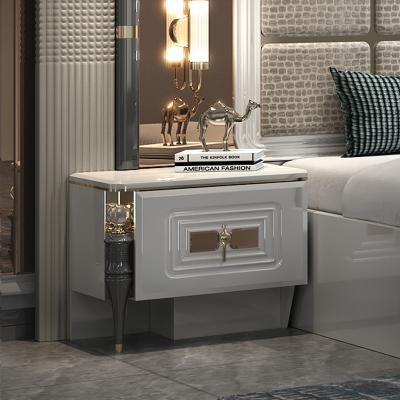 China Hoogwaardig modern dubbel houten frame king size bed Hout verlicht hoofdbord Meesterkamer Luxe Volledige slaapkamer meubelset Te koop