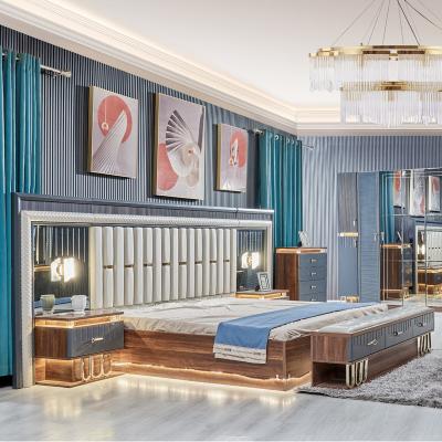 China Hoogwaardige moderne houten king size dubbelbed set lederen hoofdplank hout luxe huismeubelen slaapkamer sets Te koop