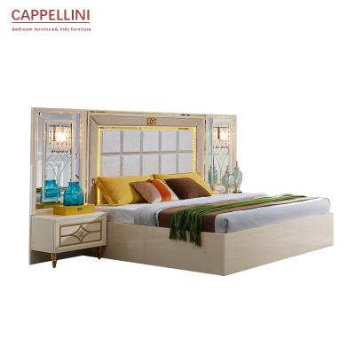 Cina ODM dell'OEM di legno bianco degli insiemi di camera da letto del pannello di Cabrini dell'hotel domestico in vendita