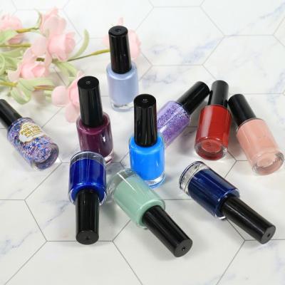 中国 ODM 24は長続きがするきらめきの非有毒なマニキュアを着色する 販売のため