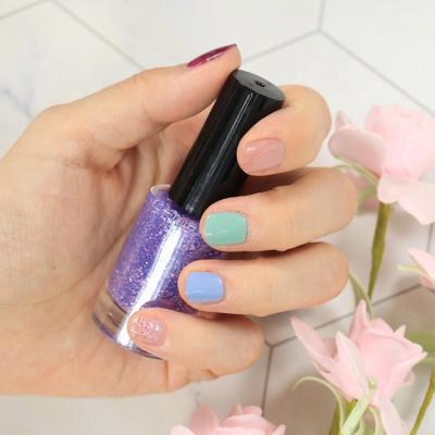 中国 ODM 24は長続きがするきらめきの非有毒なマニキュアを着色する 販売のため