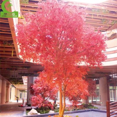 China igh Simulation Maple Tree Autumn Leaves Landscaping Tree Faux Maple Trees for Shopping Mall/Resort Decoration for sale