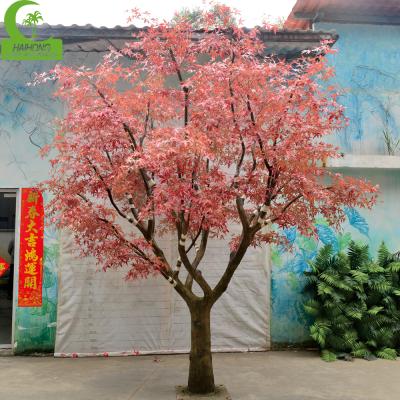 China igh Simulation Maple Tree Autumn Leaves Landscaping Tree Faux Maple Trees for Shopping Mall/Resort Decoration for sale