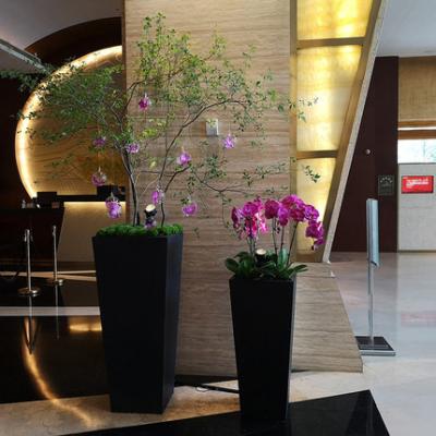 Cina fiore porpora artificiale di 45cm per la decorazione del Ministero degli Interni dell'hotel in vendita