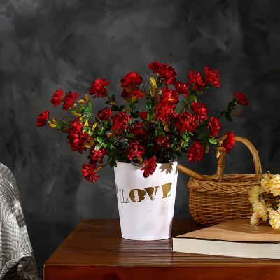 China Floral Indoor Artificial Flowers Ins Bouquet Daisy Wedding Shooting Props Decoration for sale