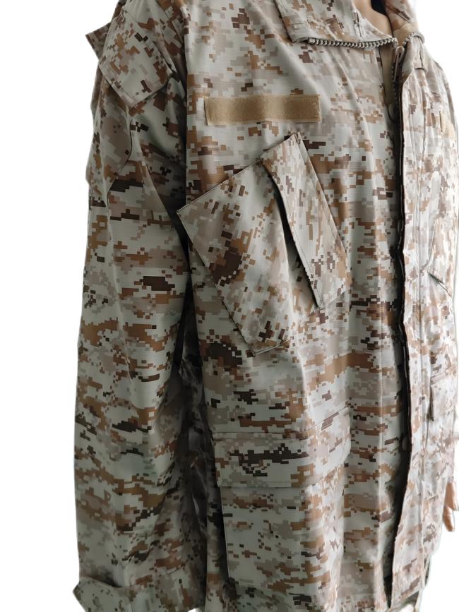 Uniform sleeve utility pocket