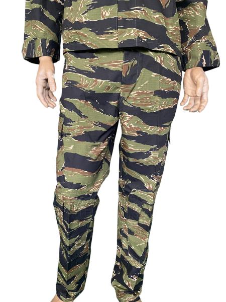 Quality Outdoor Training Camouflage ACU Military Uniform Set Formal Style Soft Polyester for sale