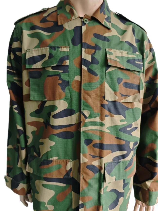 Front view of BDU Military Tactical Jacket showing camouflage pattern and pockets