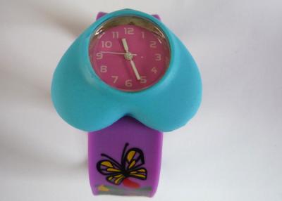 Cina Silicone di quarzo 3ATM Water resistant cuore moda slap watch bracciale per ragazzi e ragazze in vendita