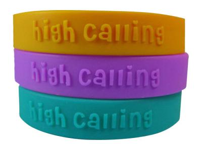Cina I braccialetti su ordinazione degli elastici di colore solido imprimono la banda per il regalo di promo in vendita