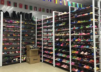 China Automatic Rubber Slippers Making Machine For Plastic Sandal / Chappal for sale