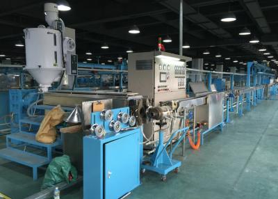 China O diâmetro de isolamento plástico 500 da máquina da extrusão do fio do PE SR-PVC paga fora a bobina à venda