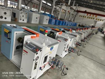 China Máquina de torção de cabo de design personalizado com controle de tela sensível ao toque PLC à venda