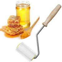 China Multi Function Honey Harvesting Tools , Plastic Honey Uncapping Roller for sale
