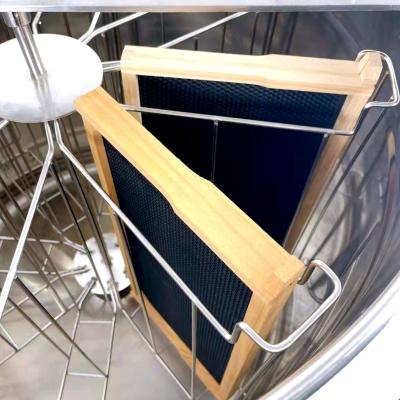 Cina Un'ape manuale Honey Extractor Honey Extractor Machine Honey Spinner di 8 scatole 60cm in vendita