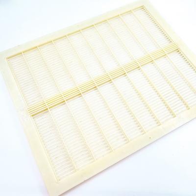 Cina Plastic Apiary Equipments Bee Beehive Partition Grid vertical queen excluder in vendita
