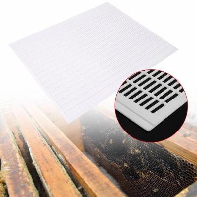 Cina White Yellow  Plastic Queen Excluder 510 X 420mm Beehive Accessories in vendita