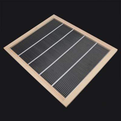 Cina Bee keeping tools, king raising tools, wooden frame 4 wrapped metal partition board beehive accessories in vendita