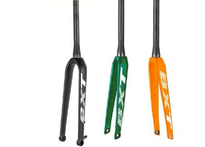 Cina forcella 27,5 della ghiaia del carbonio del freno a disco della forcella del mountain bike del carbonio 700C in vendita