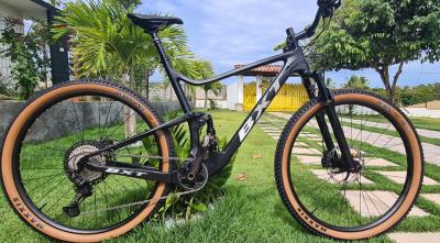 Cina La sospensione completa Shimano Gruopset della fibra del carbonio di 29 mountain bike va in bicicletta la 11 velocità in vendita