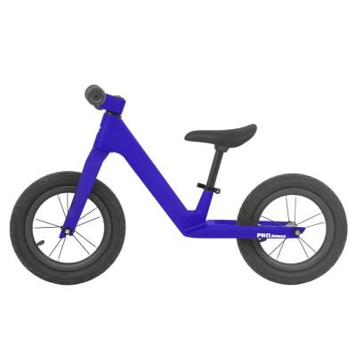 Cina Telaio per bici senza pedali interamente in fibra di carbonio Barbiecore Styles 2-6 Scooter per bambini in vendita