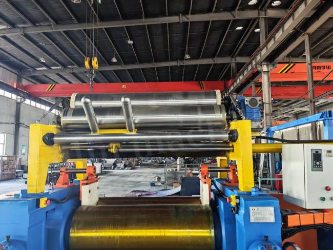 High Quality Stock Blender for Open Type Two Roll Rubber Mixing Mill - Operation View