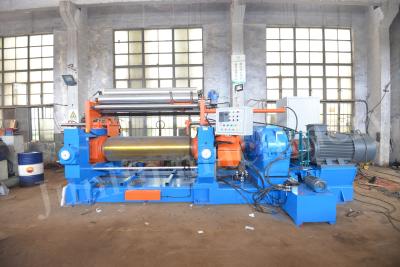 Cina 22 pollici di basso rumore di miscelazione di gomma per mulino aperto con controllo PLC XK-560 in vendita