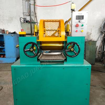China 6 Inch XK-160 Laboratory Type Two Roll Rubber Mixing Mill for sale