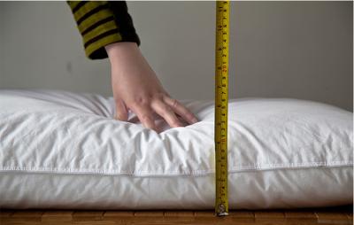 China Super Soft Microfiber Filling 1100g Cheap Bulk Hotel Pillow with Trade Assurance for sale