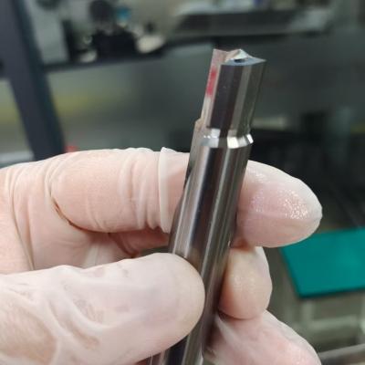 Cina Perforazione in alluminio 2 flauti Carburo solido Step Drill Burr Free Coolant interno in vendita