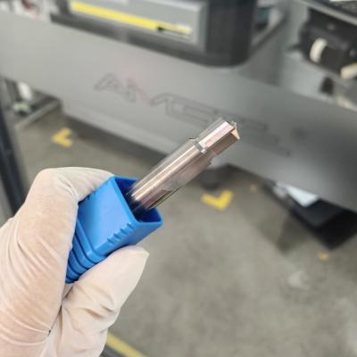 Cina Punta per trapano in metallo duro integrale anti-scheggiatura con refrigerante passante per fori profondi, superficie liscia, OEM in vendita