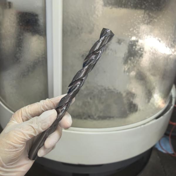 Quality High Hardness Deep Hole Solid Carbide Twist Drill Bit 16mm With Internal Coolant for sale