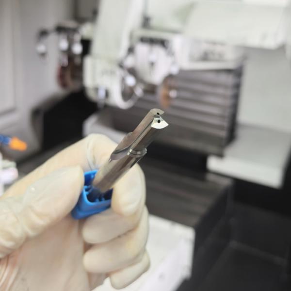 Quality Internal Coolant Straight Flute Carbide Drill For Precision Deep Hole Machining for sale