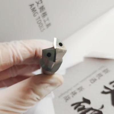 Cina Perforazione a flauto rettilineo composito con elevata resistenza alla frattura e liquido di raffreddamento interno in vendita