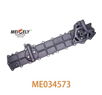 중국 ME034573 6D15 6D16 디젤 엔진의 오일 냉각기 덮개 판매용