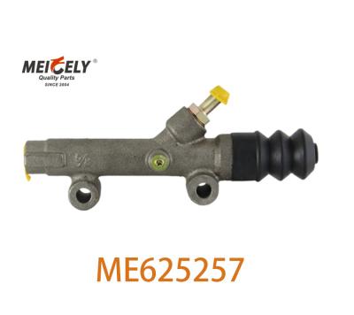 China Originele ME625257 Clutch Master Cylinder voor Fuso 6D14 6D16 Te koop