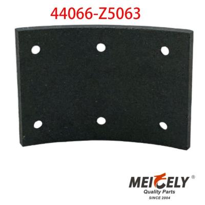 中国 44066-Z5063 ブレーキ内膜 44066-Z5012 トラックのブレーキ部品 ニッサンUD 販売のため