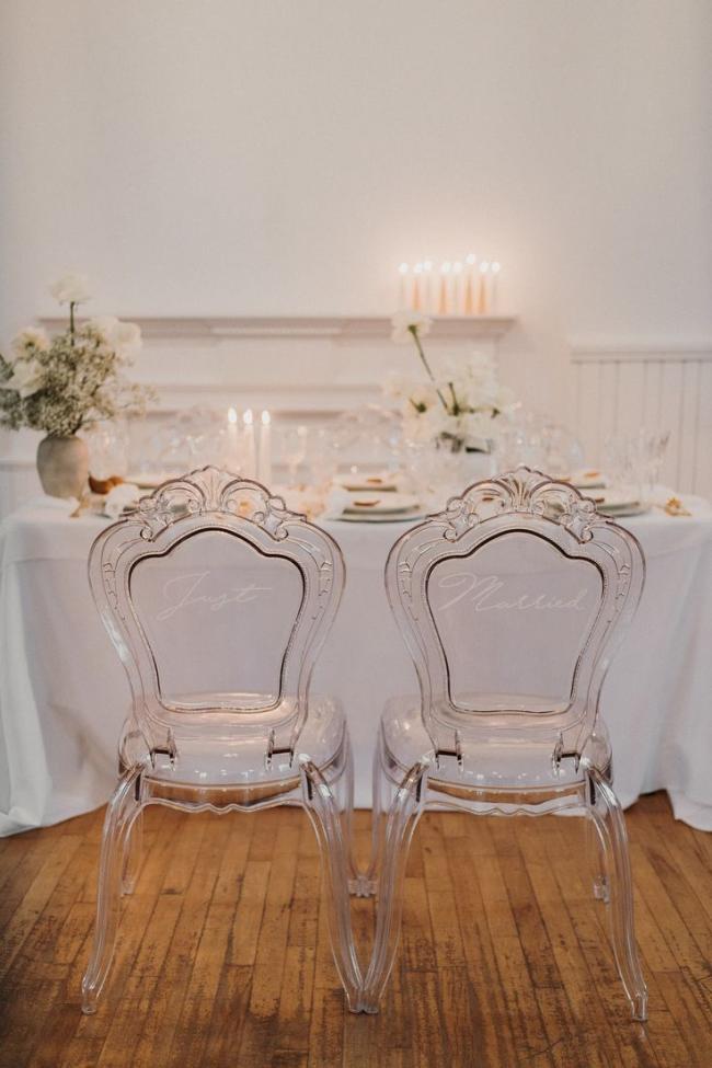 Contemporary chiavari chair design